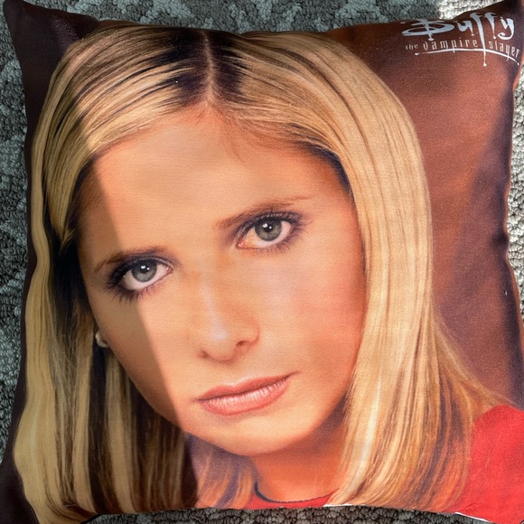 Bedding | Buffy The Vampire Slayer Pillow Buffy On One Side Angel On ...